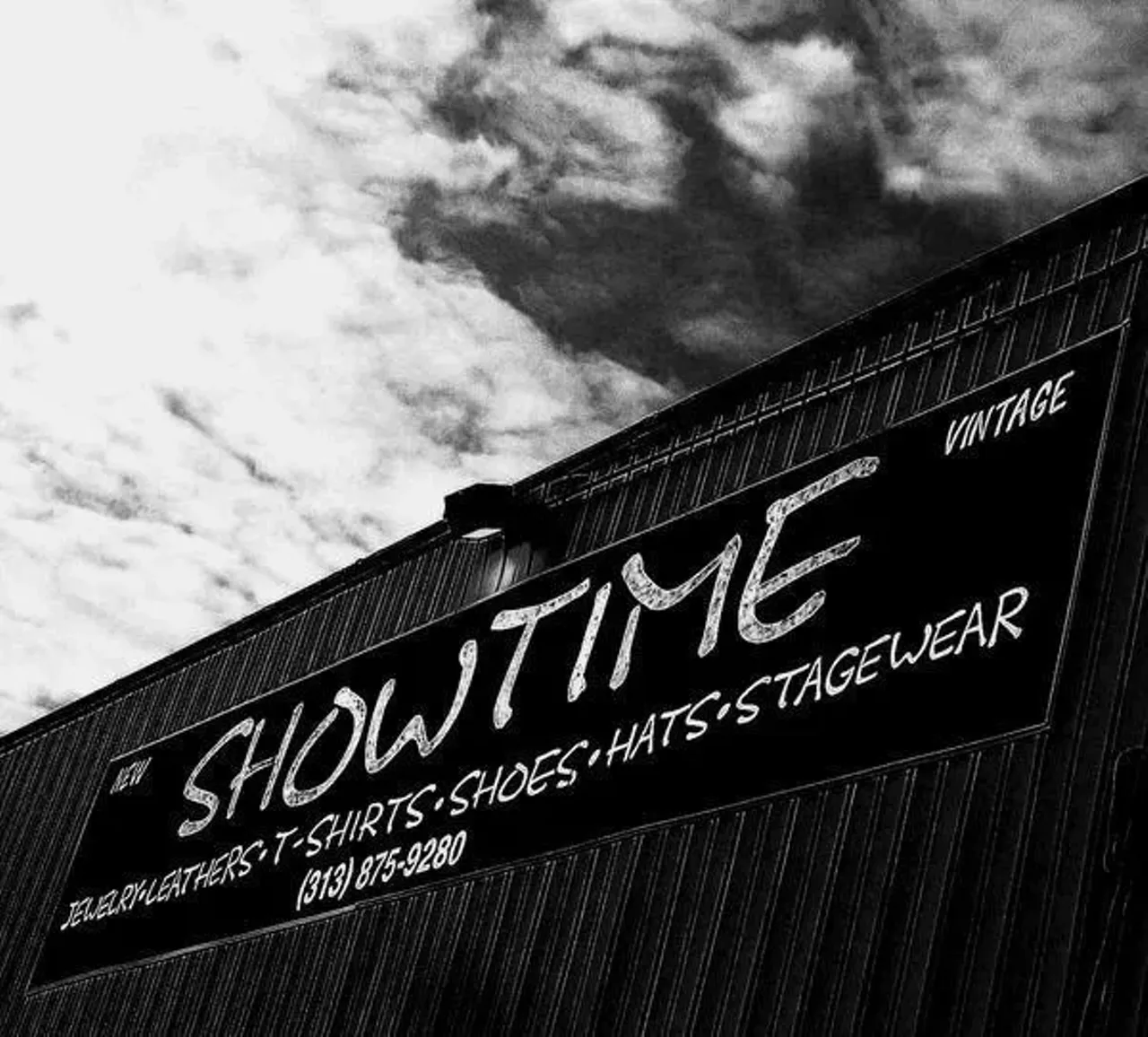 100 Things All Detroiters Should Do Before They Die