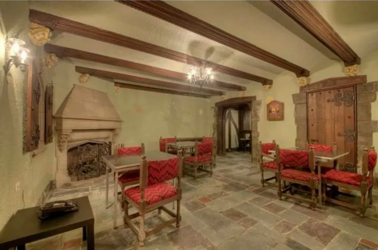 29 jaw-dropping photos of Berry Gordy Jr.'s lavish mansion that is for sale