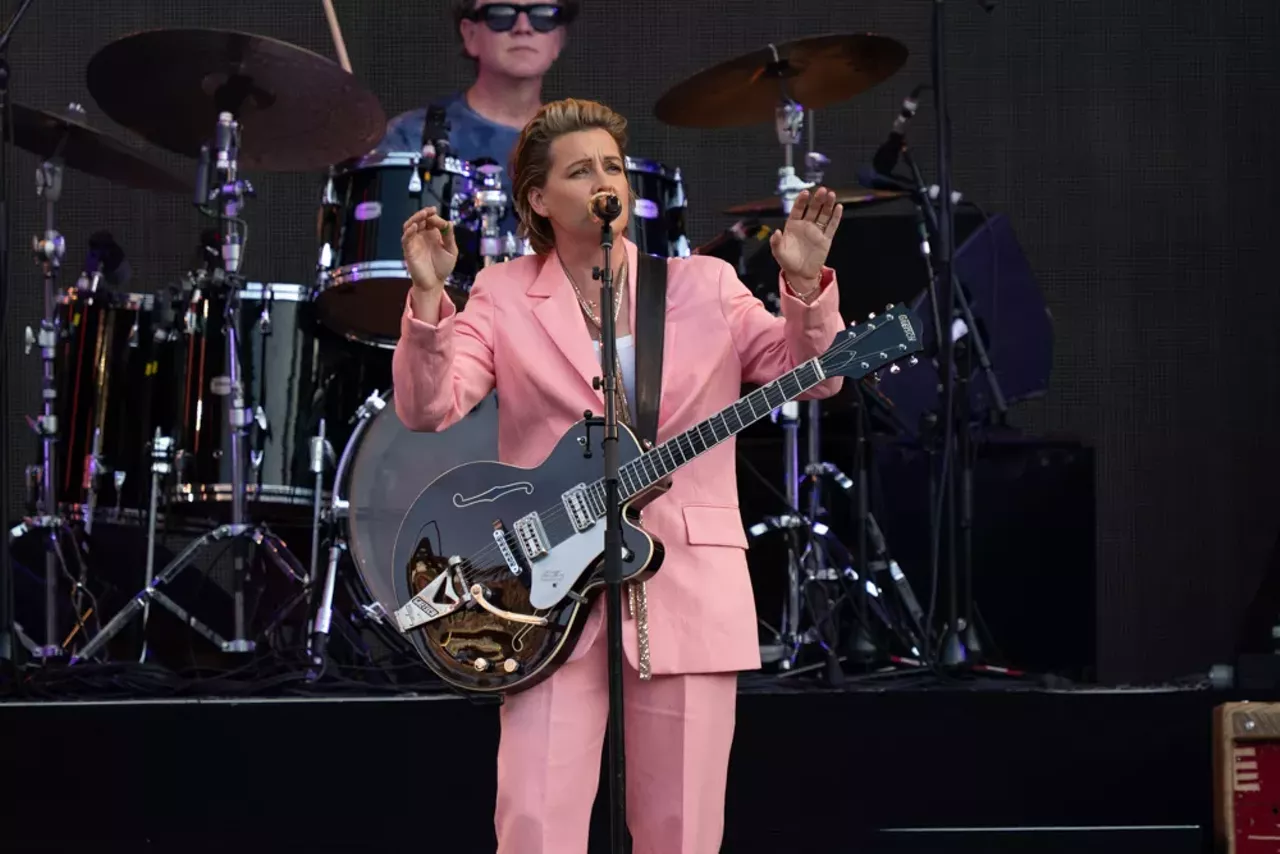 Pnk Proves Shes Still A Rock Star Breaking Attendance Record At Detroits Comerica Park