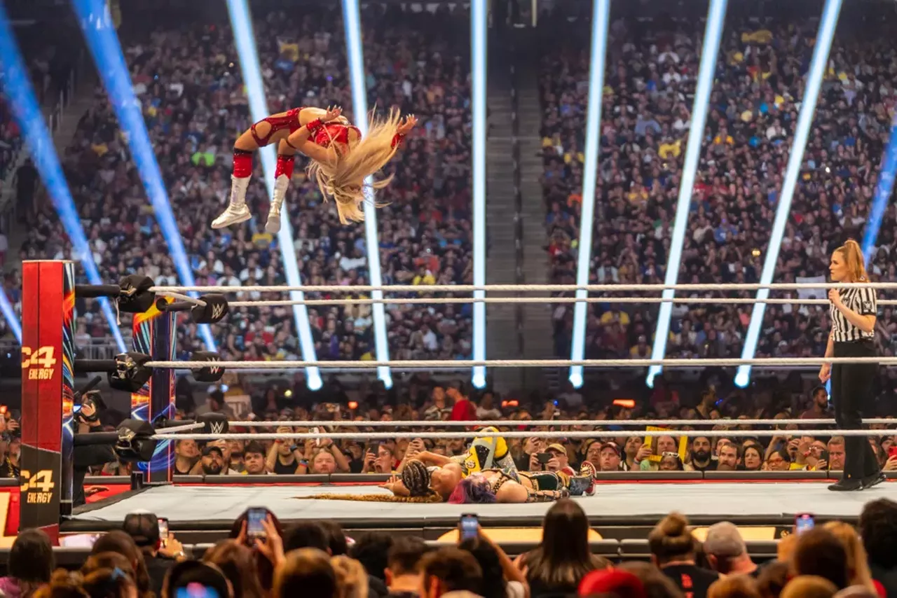 SummerSlam at Detroit's Ford Field; WWE superstars visit community youth