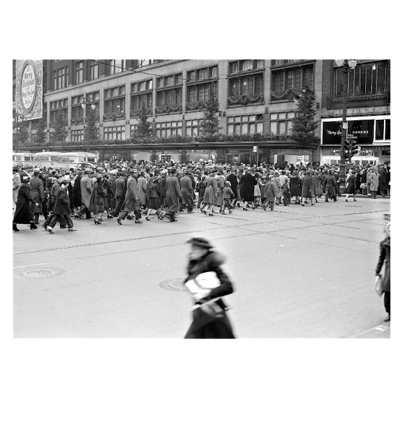 45 vintage photos documenting holiday celebrations in Detroit through ...