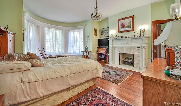 This Detroit ‘castle’ is for sale – let’s take a look