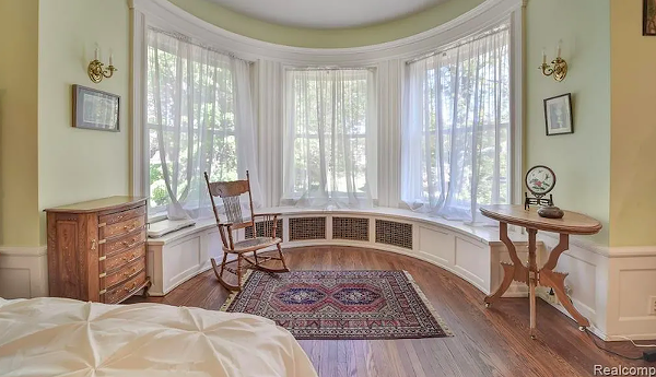 This Detroit ‘castle’ is for sale – let’s take a look