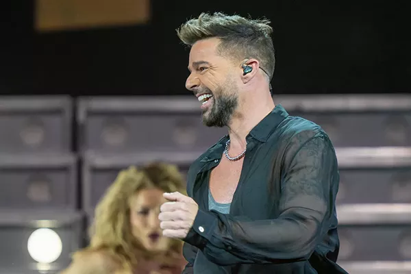 Pitbull, Enrique Iglesias, and Ricky Martin hit the stage at Little ...
