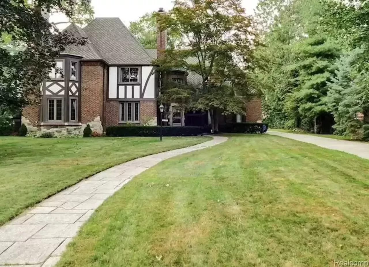 The former house of a notorious Detroit gangster is now for sale ...